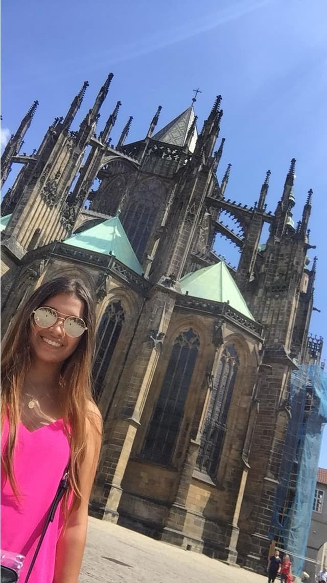 Laura Casas | Fora Travel